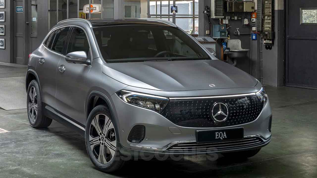 Medidas y dimensiones del Mercedes EQA, capacidad del maletero