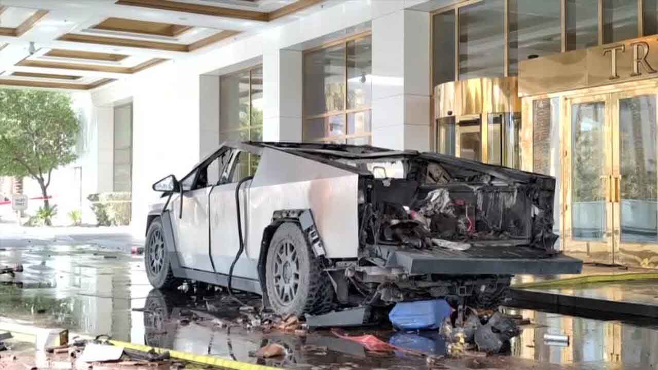 Ha explotado un Tesla Cybertruck frente al Trump Hotel